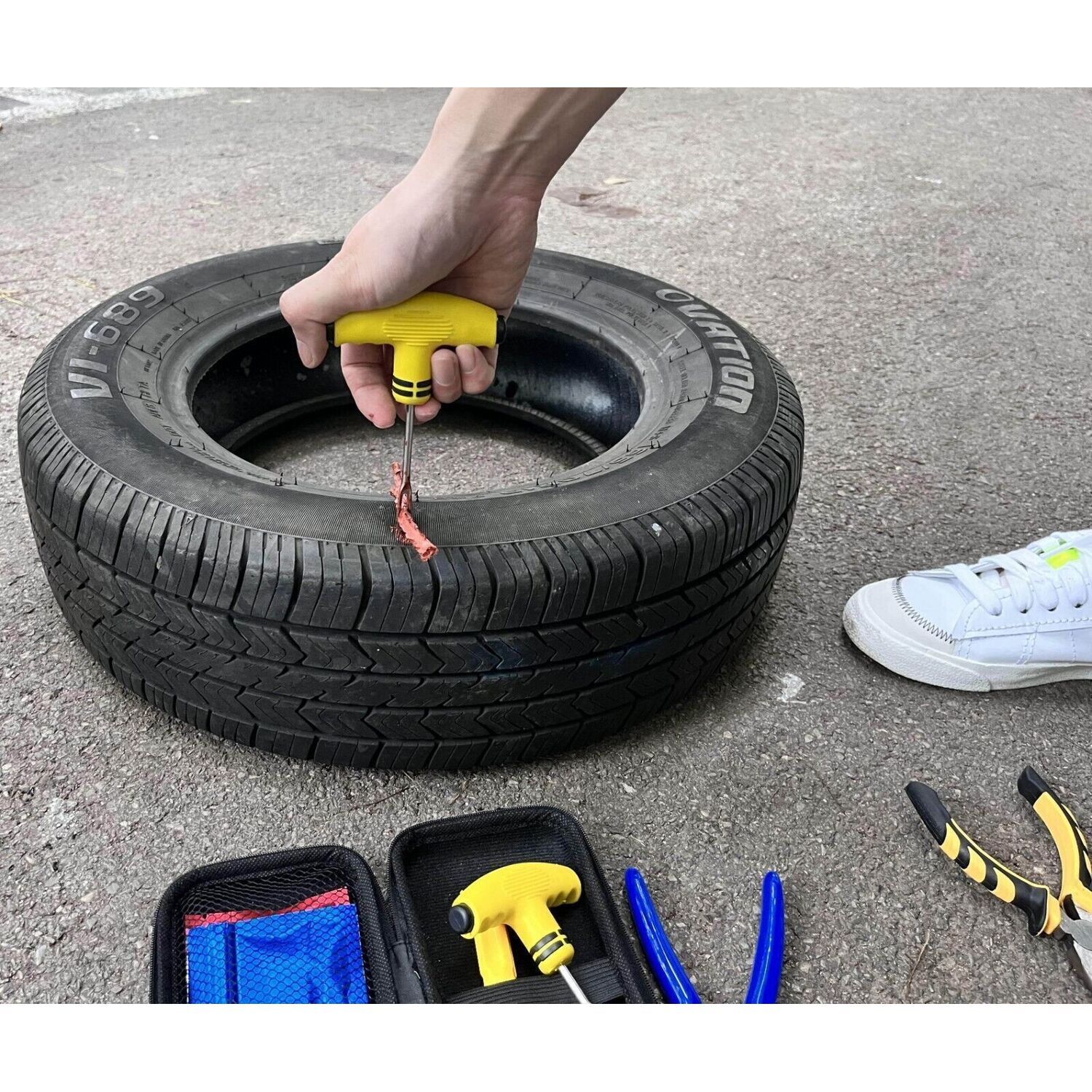 Tubeless Tyre Puncture Repair Kit with Case