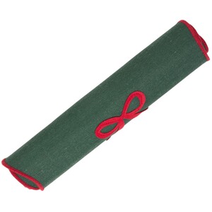 Bow Scallop Edge Table Runner