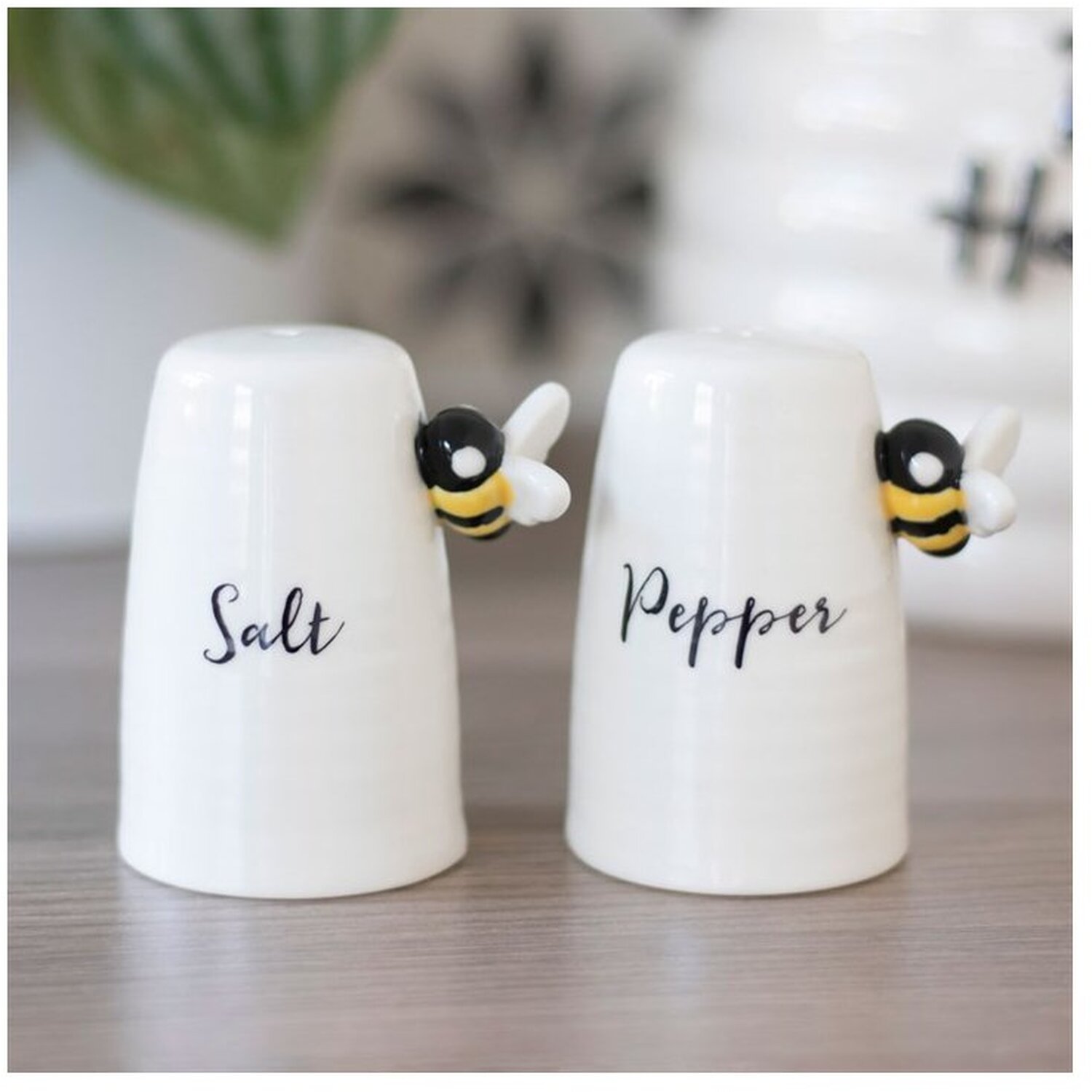 Ceramic Bee Salt and Pepper Set