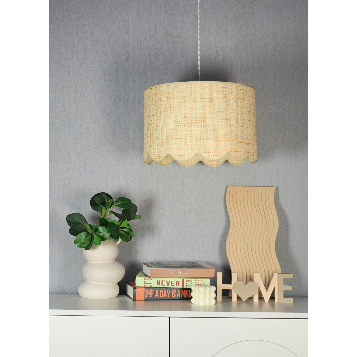 Lola Scalloped Edge Shade
