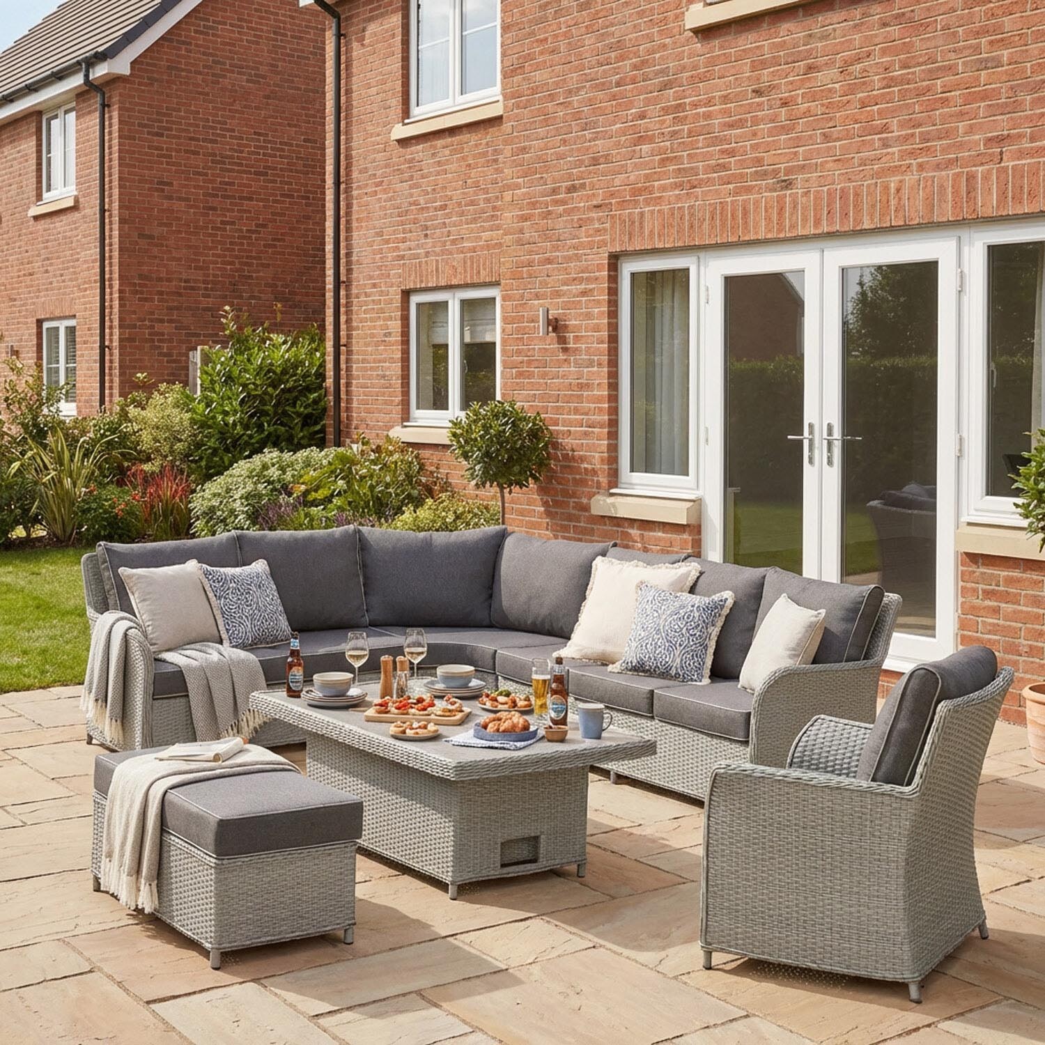 Antonia Corner Set