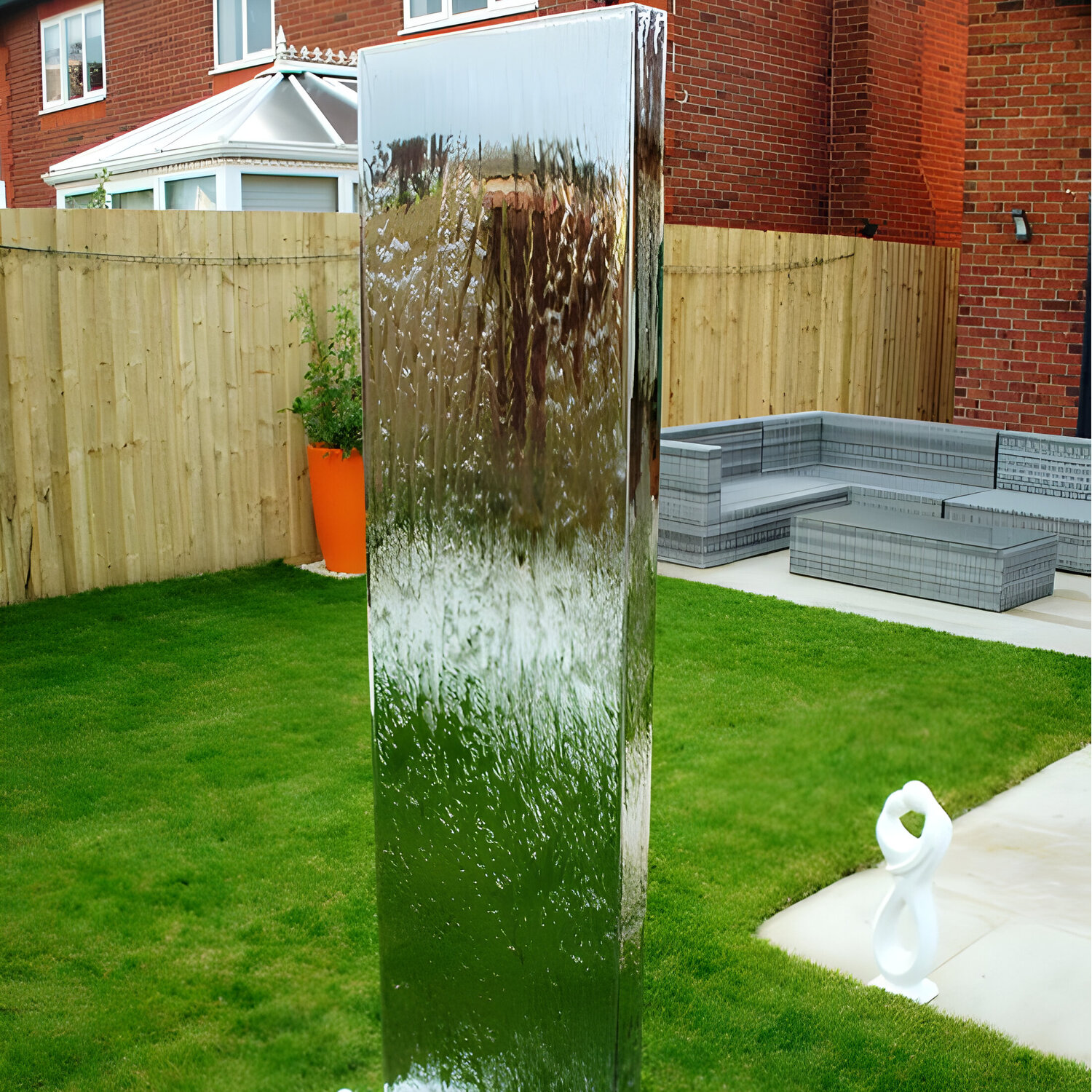 Primrose Stainless Steel Straight Water Wall With Stainless Steel Reservoir