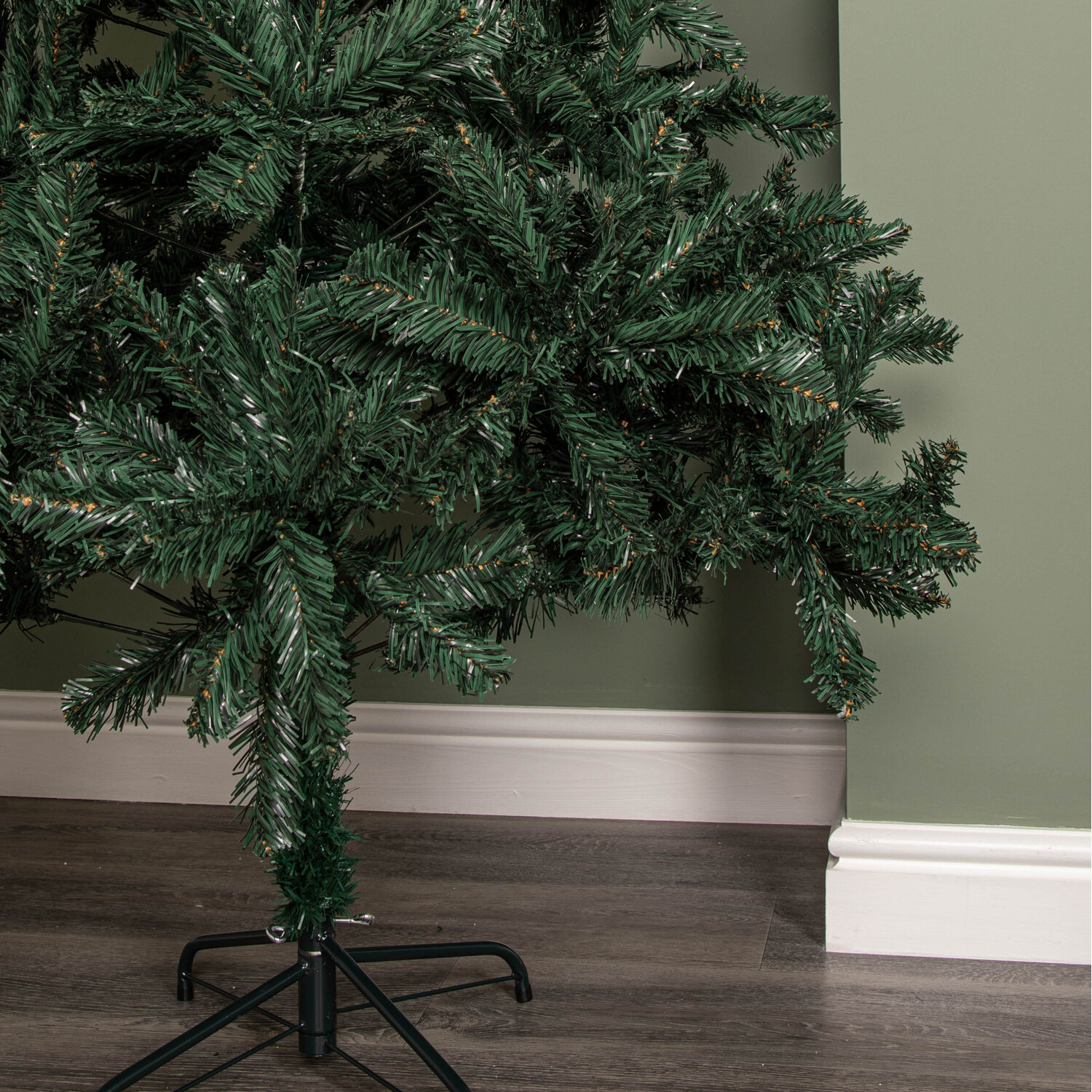 6ft Green Artificial Christmas Tree with 497 Tips