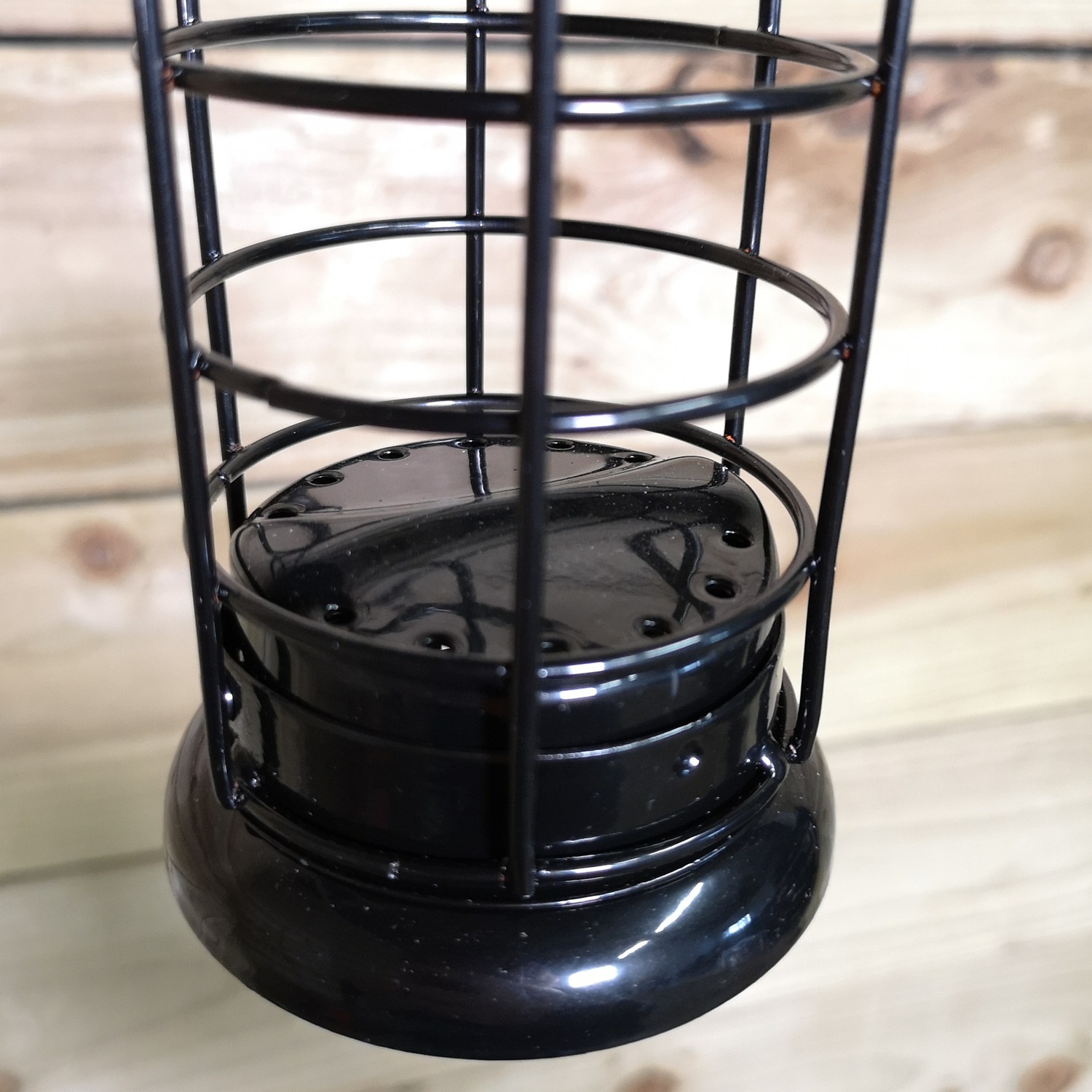 Heavy Duty Flick and Click Garden Wild Bird Hanging Black Metal Fat ...