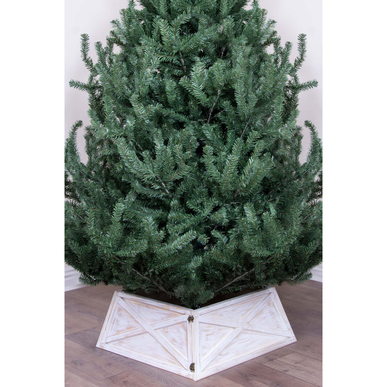 Wooden Trapezoid Christmas Tree Skirt
