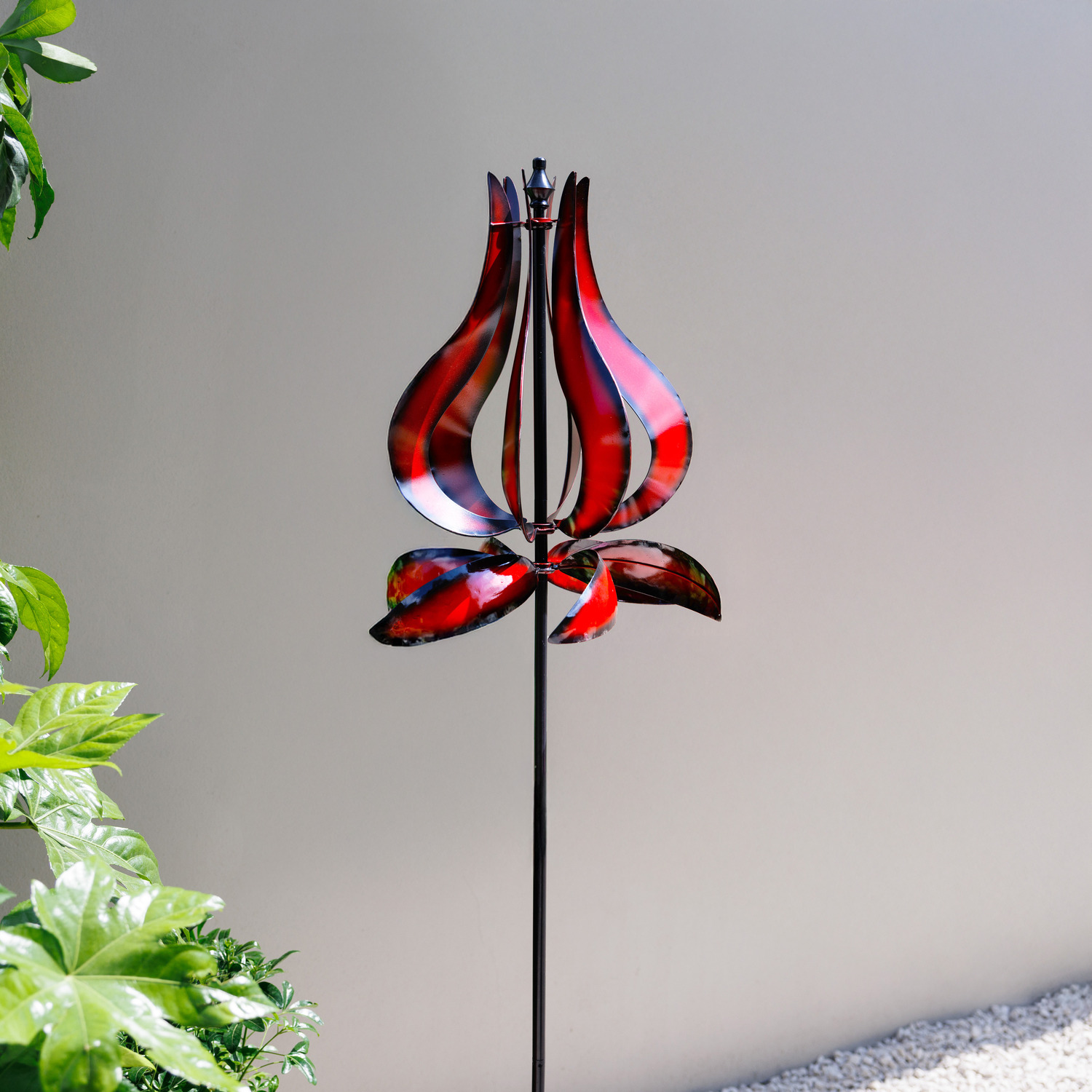Metal Flutter Bulb Kinetic Wind Spinner