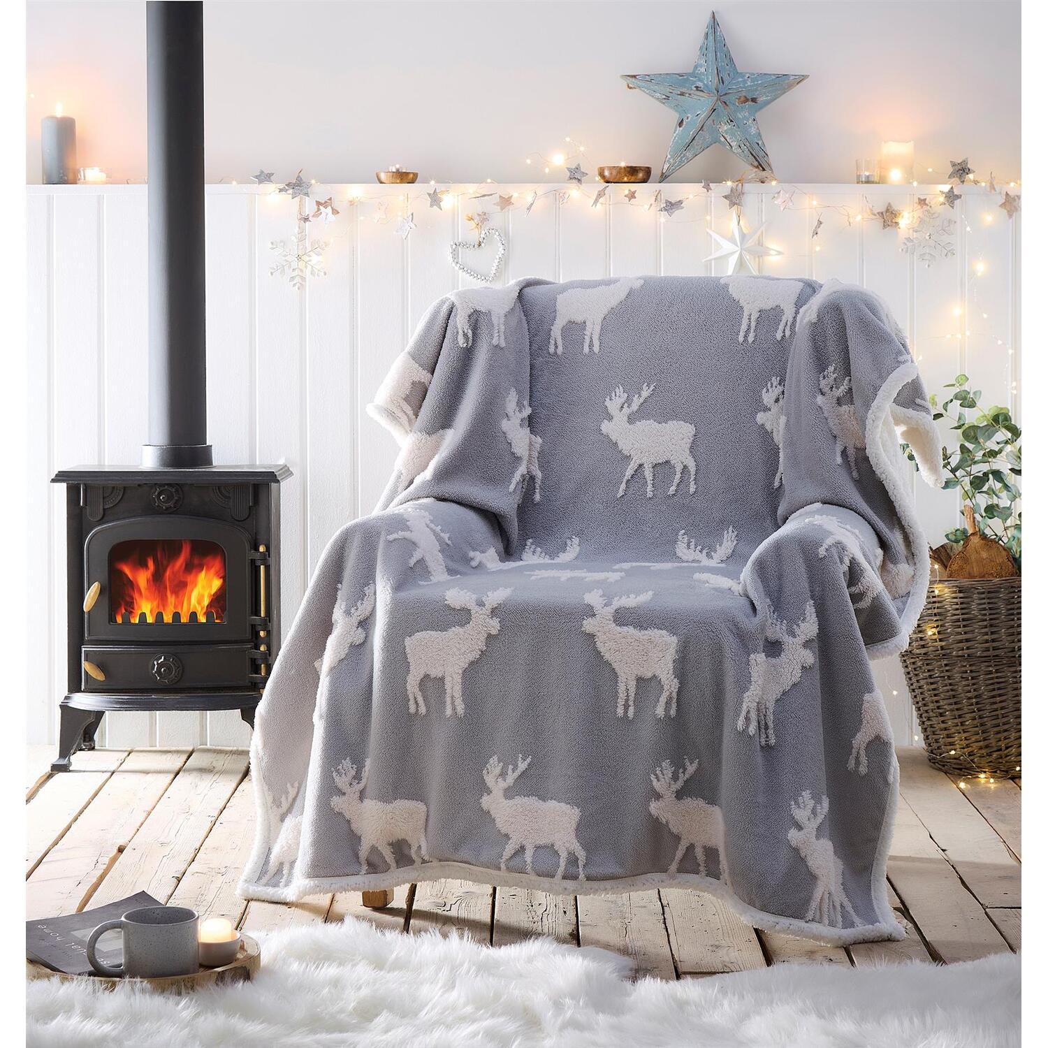 Moose Sherpa Fleece Throw 130x170cm Grey