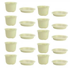 Set of 10 - Medium Plastic Plant Pots
