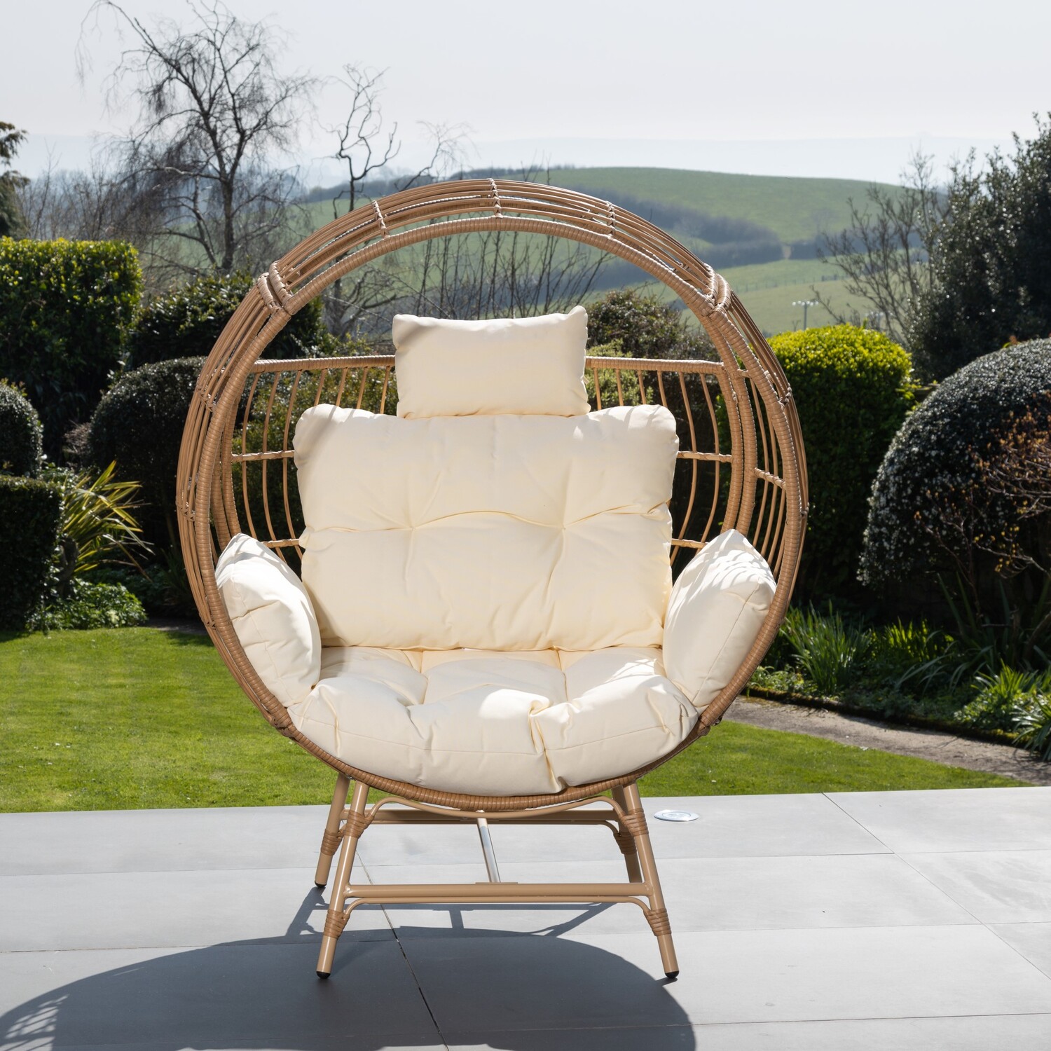Harmony Round Standing Egg Chair