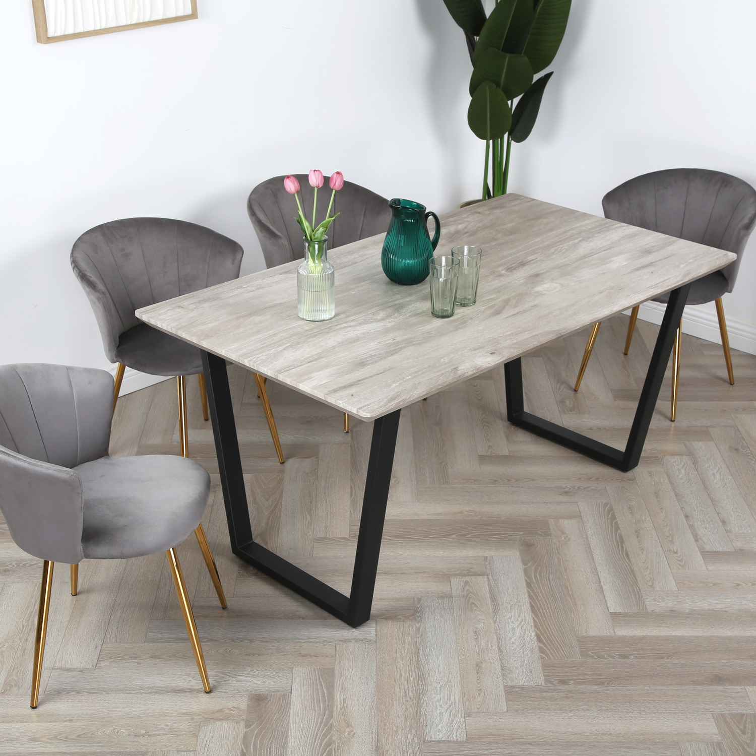 Wood-effect Dining Table Set with 4 Mill Velvet Chairs