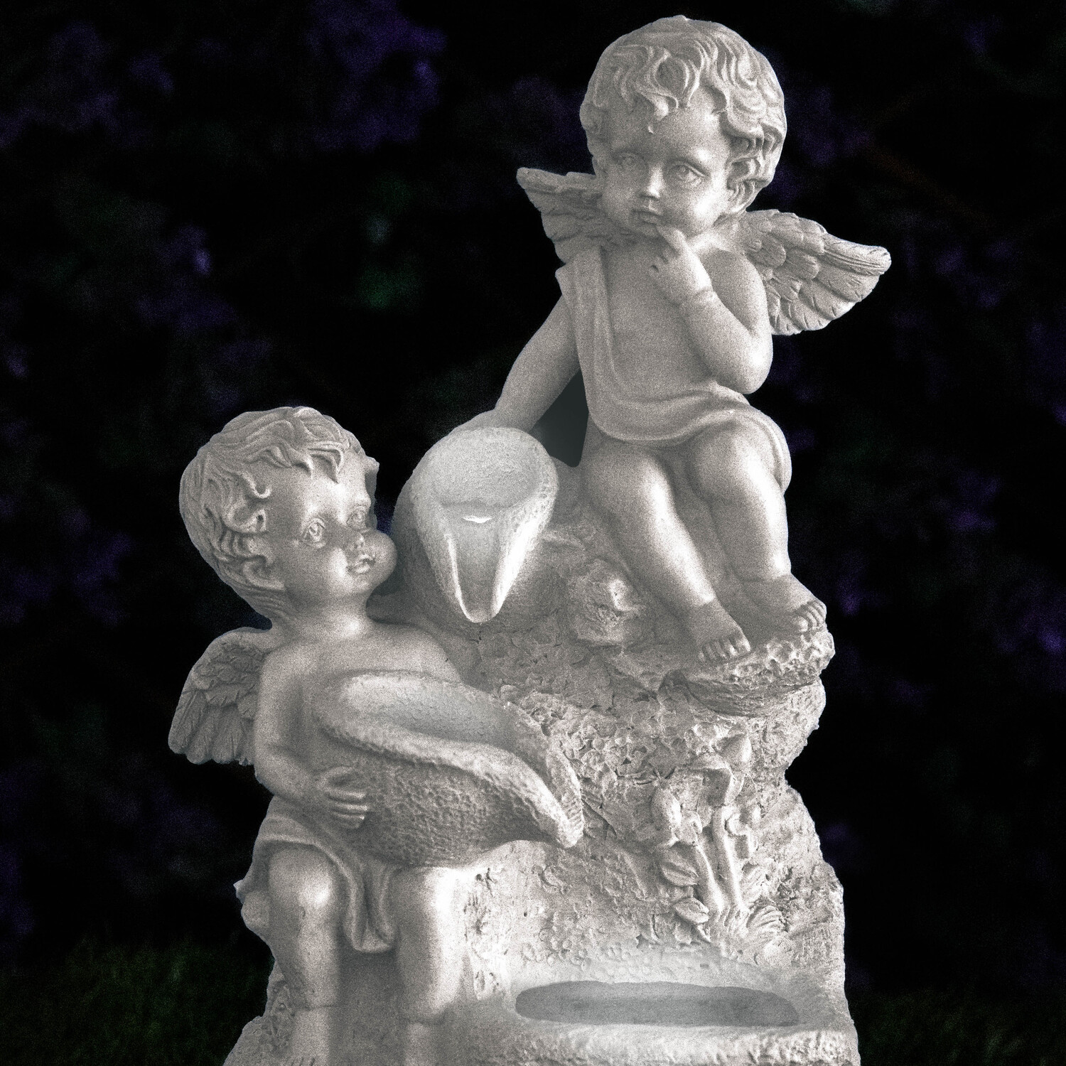 Solar Cherub Ornament Light