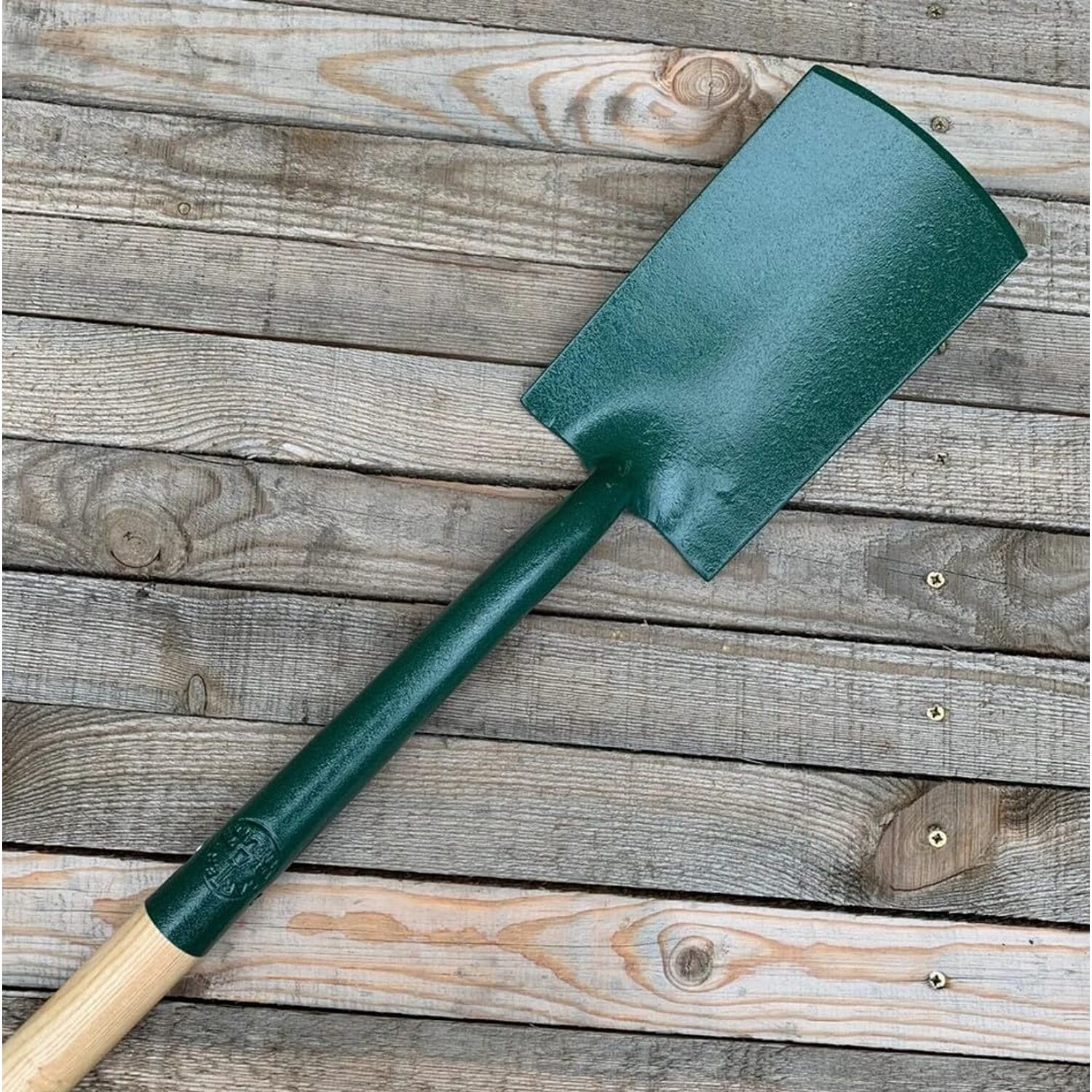 Ergonomic Steel Border Spade with Ash Ergo YD Handle, 28" Length