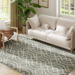 HOMCOM Geometric Pattern Area Rug