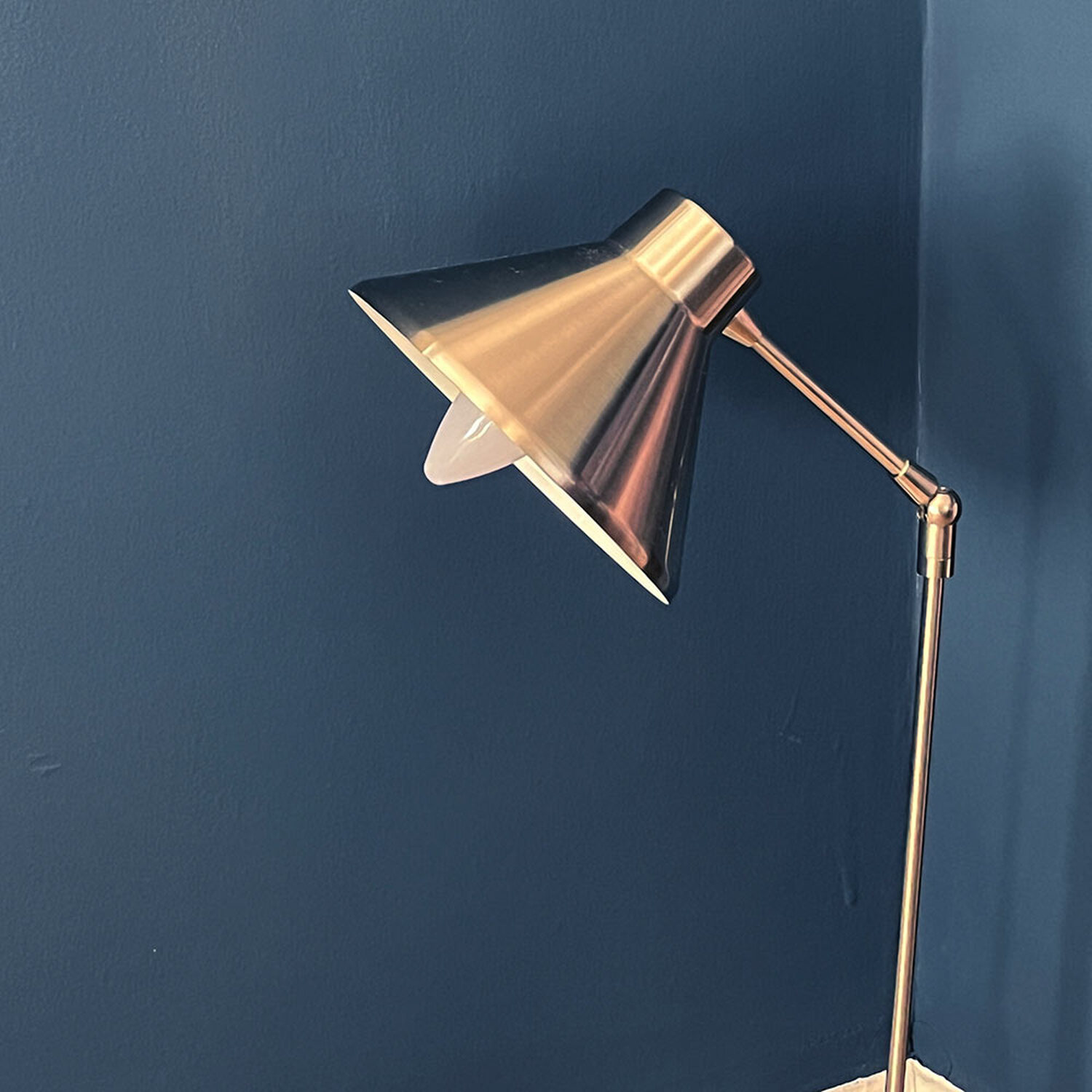 Thorndown Bishop Blue Wall Paint