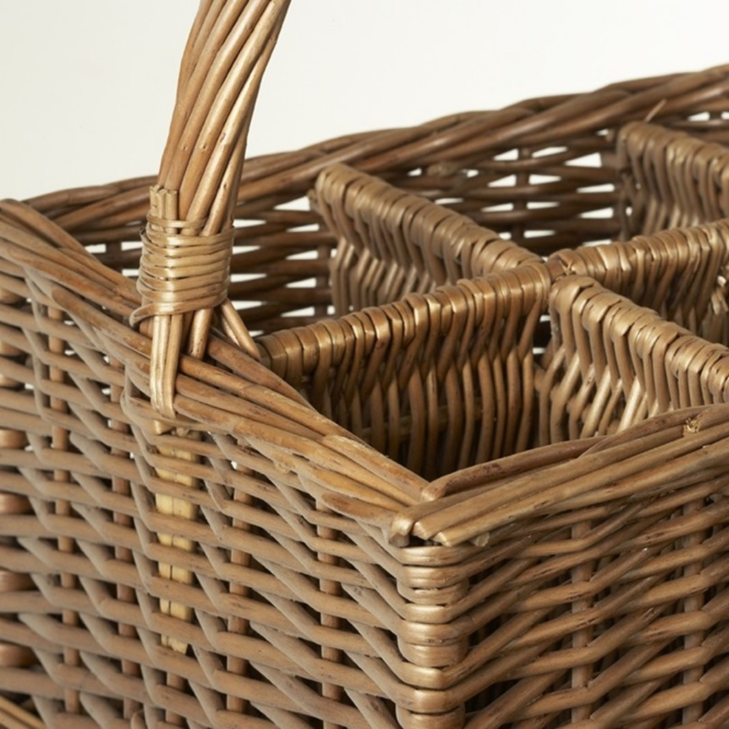 Double Steamed Wicker Drinks Bottle Basket