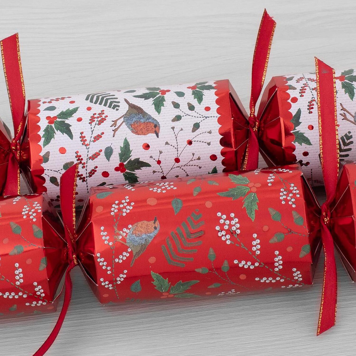 Pack of 8 Premium Christmas Crackers