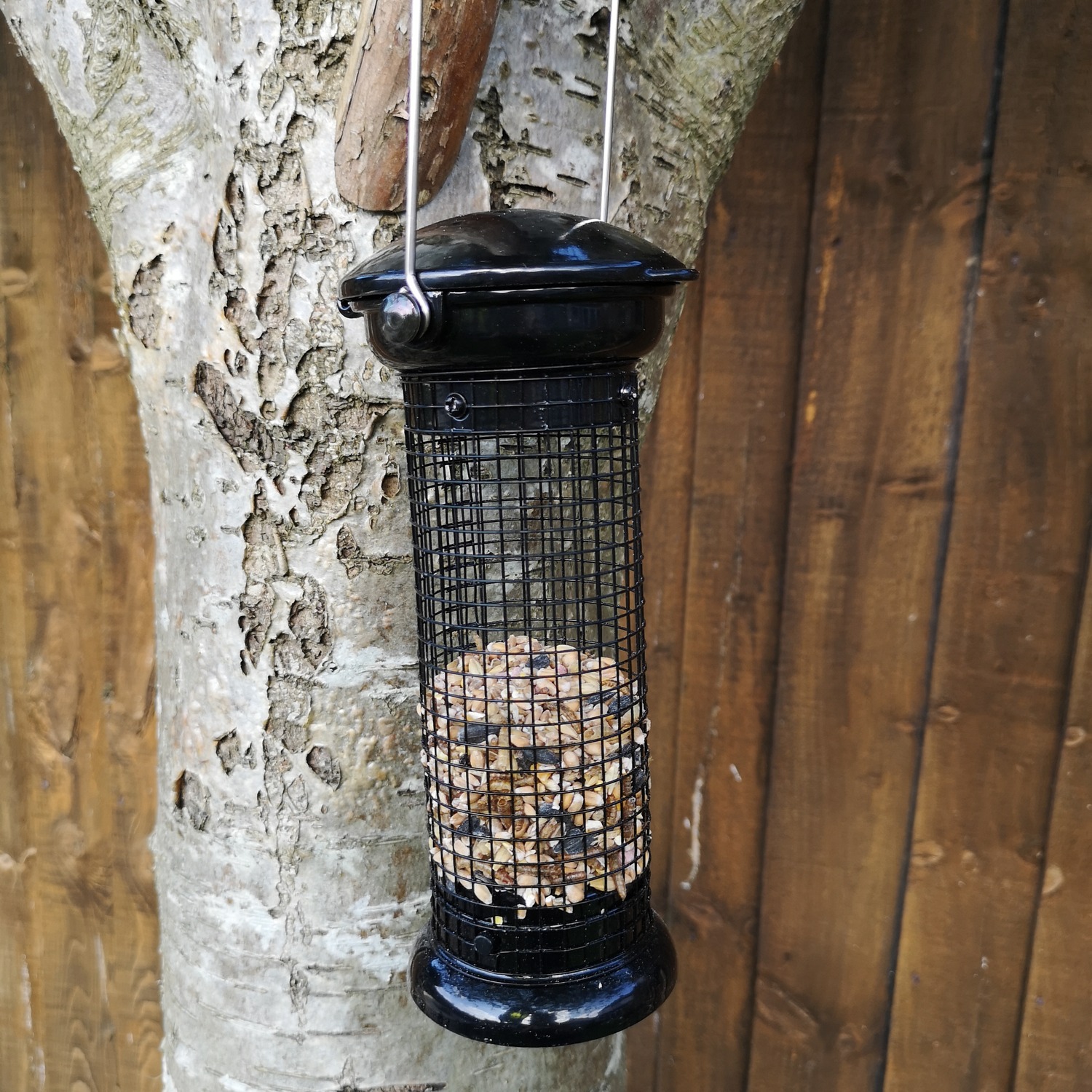 Heavy Duty Flick and Click Garden Wild Bird Hanging Black Metal Peanut ...