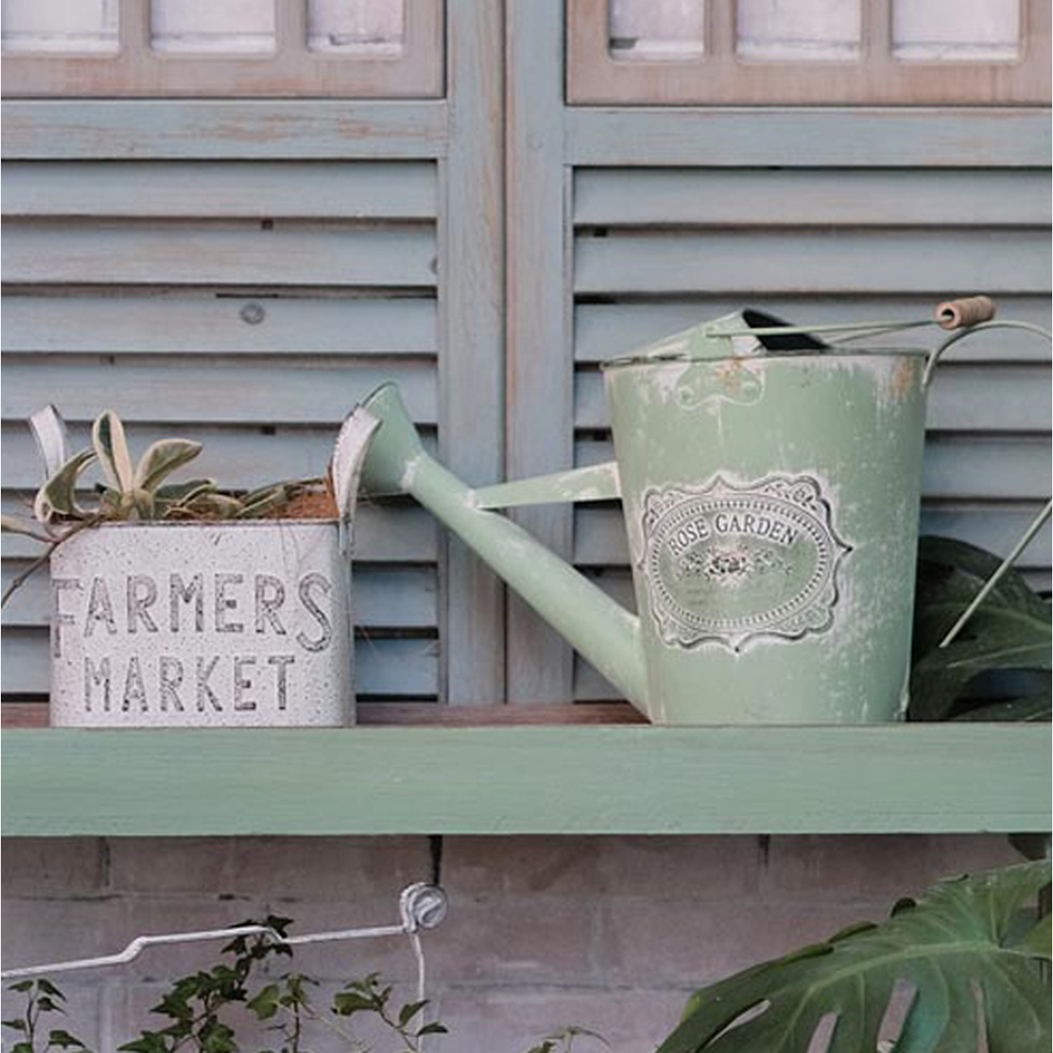 Green Metal Watering Can Outdoor Garden Retro