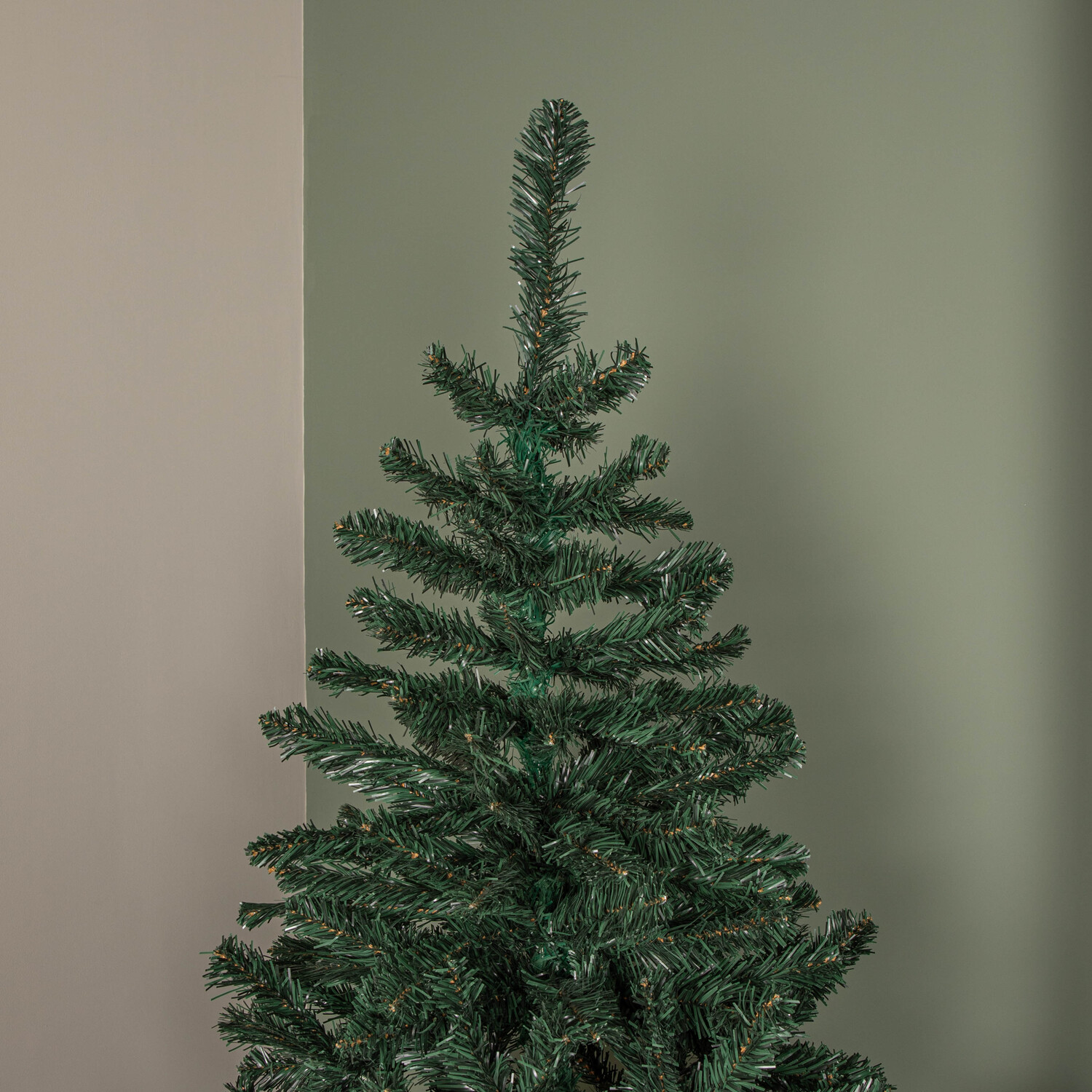 6ft Green Artificial Christmas Tree with 497 Tips