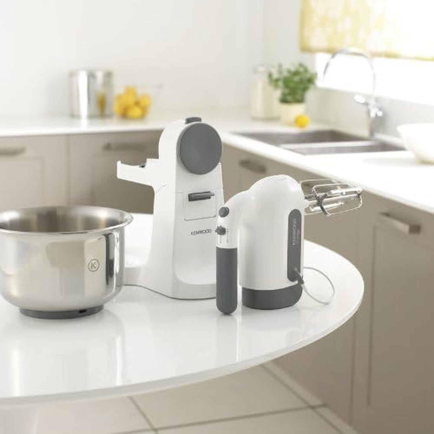 Chefette Hand Mixer with Bowl