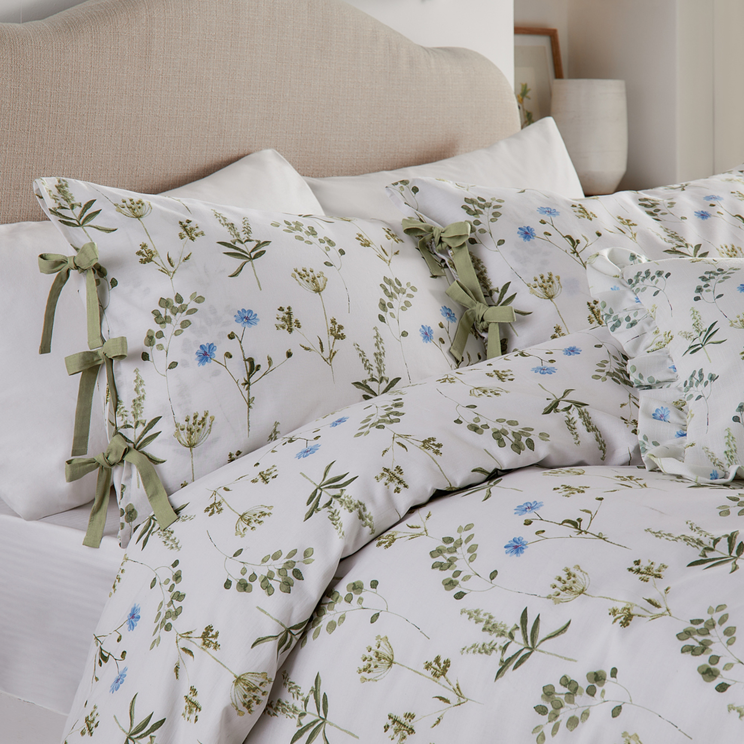 Meadow Cotton Floral Duvet Cover Set Single