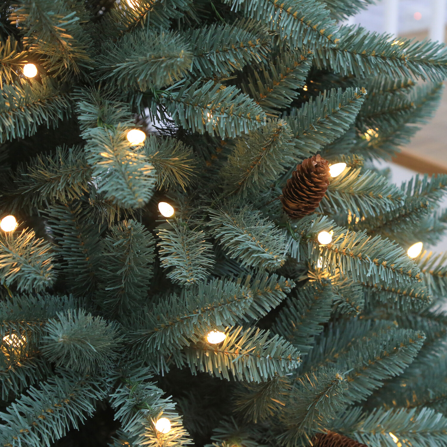 Belvedere Pre Lit Tree 6.5ft