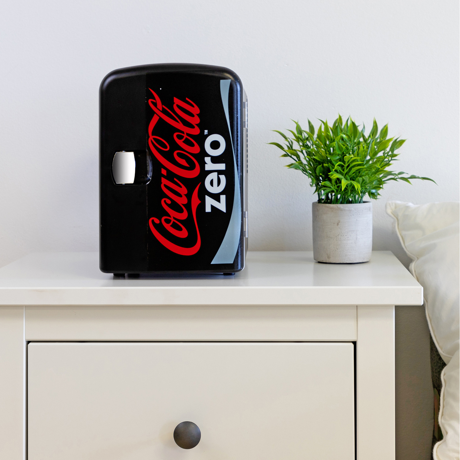 Coca Cola Coke Zero Mini Fridge 4L 6 Can Portable Cooler Warmer for ...