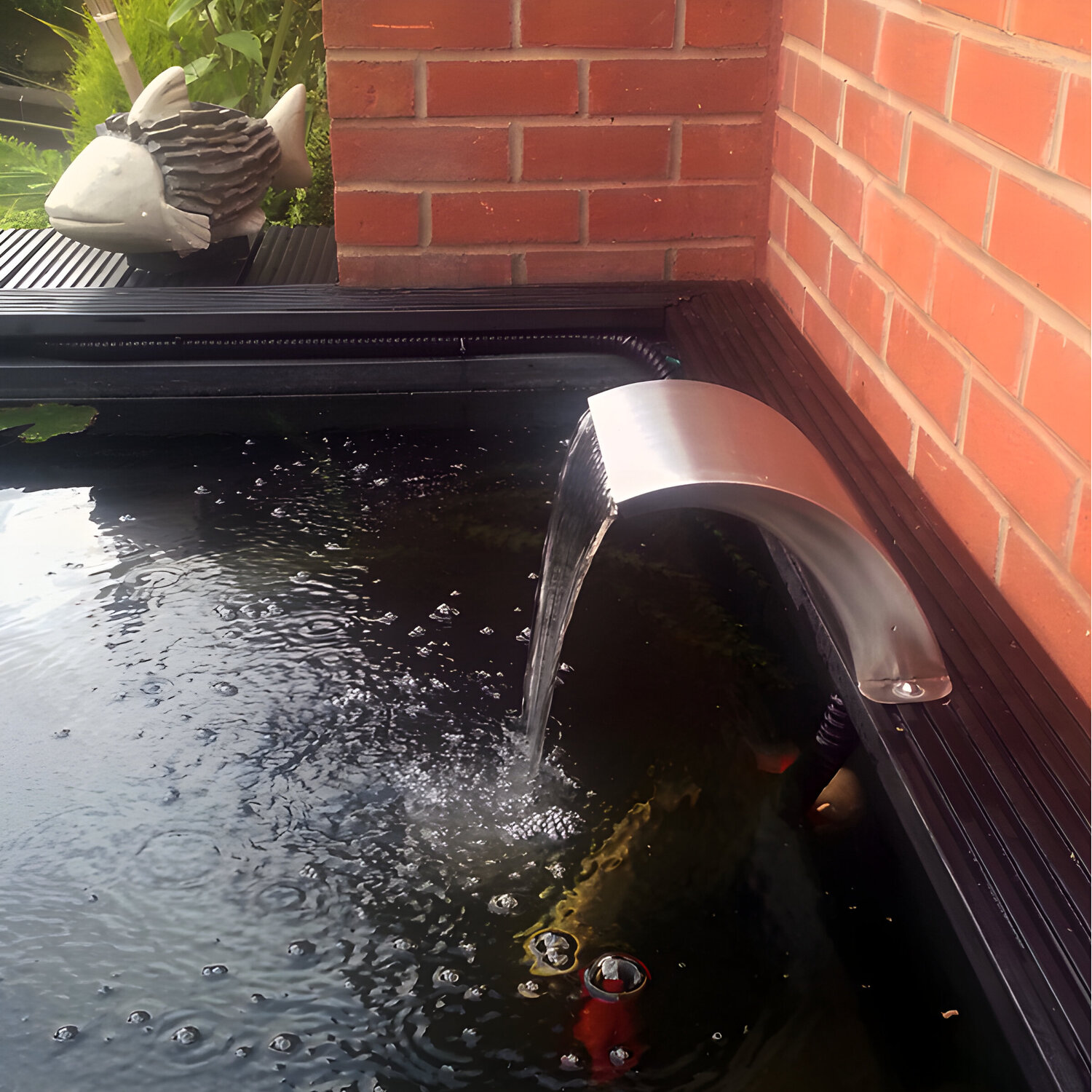 Primrose Wide Arc Stainless Steel Waterfall Blade Cascade Feature