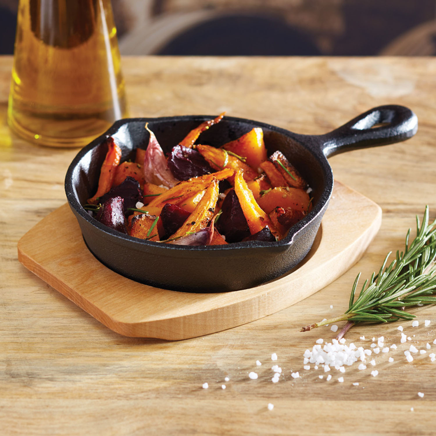 Artesa Cast Iron 15cm Round Small Fry Pan with Board