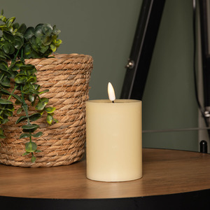 Cream Wax Melted Pool Effect Candle with Warm White LED