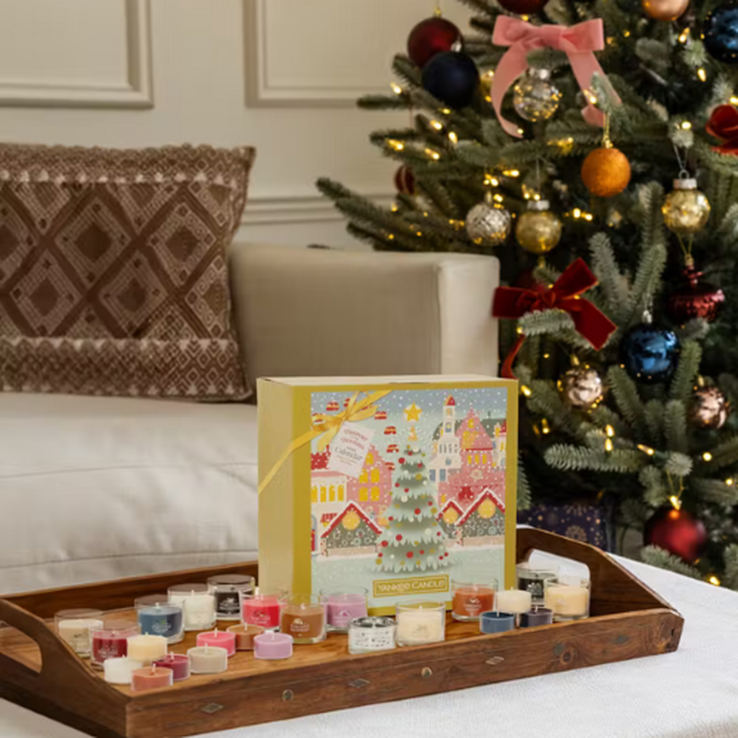 Yankee Candle Festive Advent Calendar Book - 24 Candles