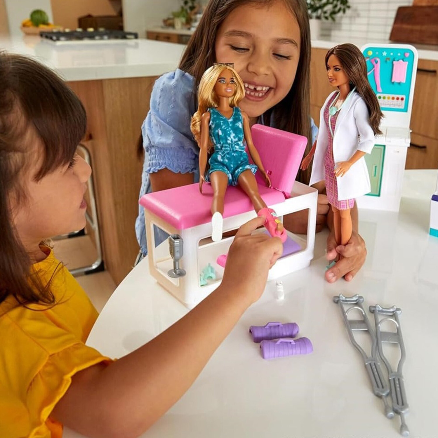 Barbie Fast Cast Clinic Doll and Playset