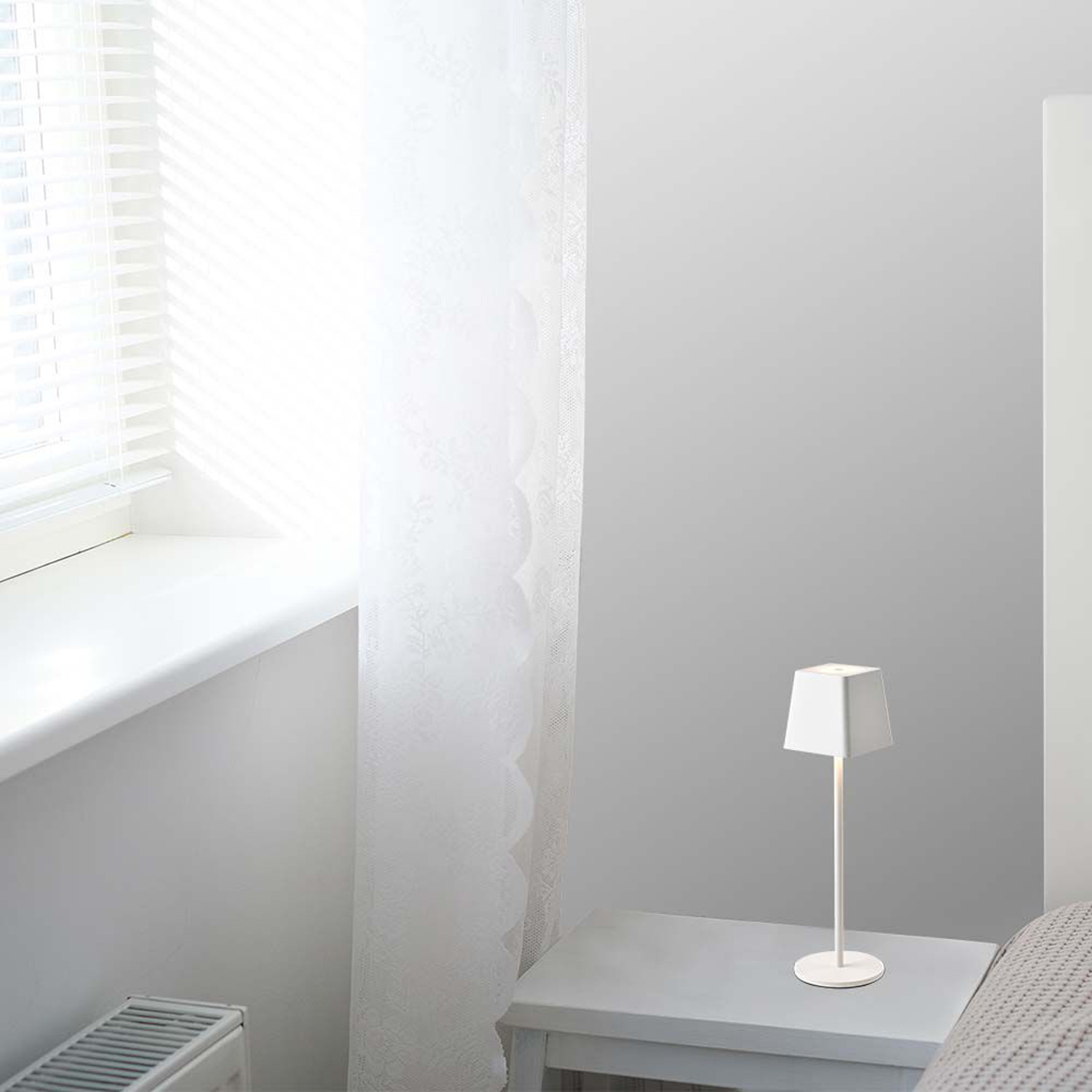 USB Rechargeable LED Table Lamp White