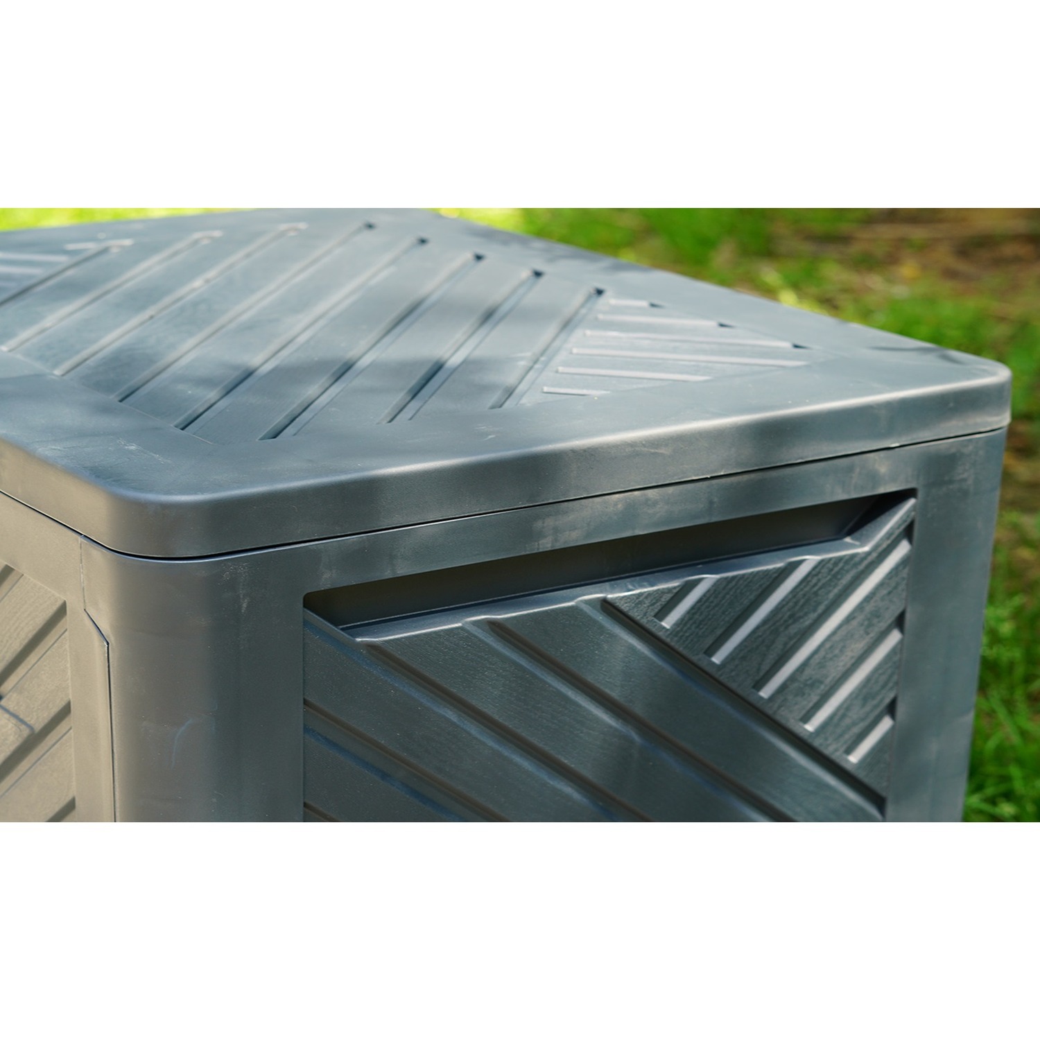 120L Outdoor Storage Box