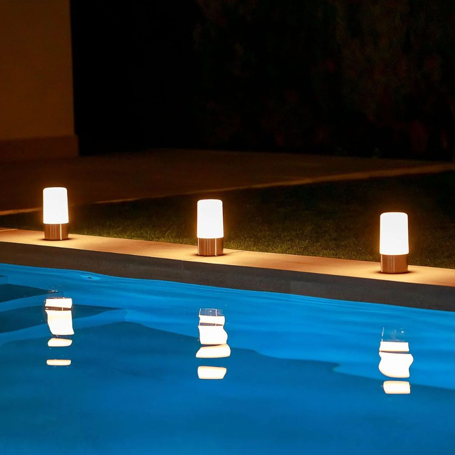 Maia Rechargeable Light