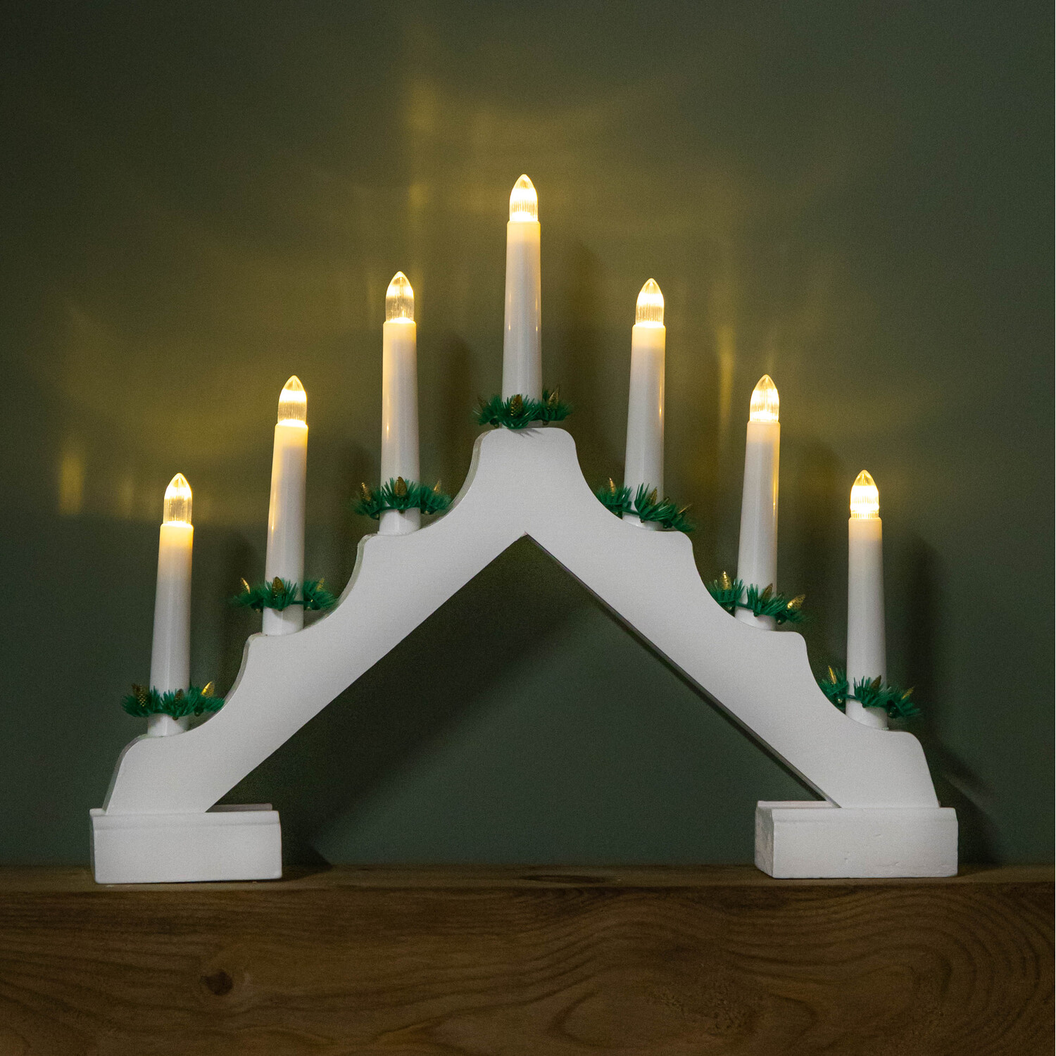 Battery Operated Light up Wooden Christmas Candle Bridge