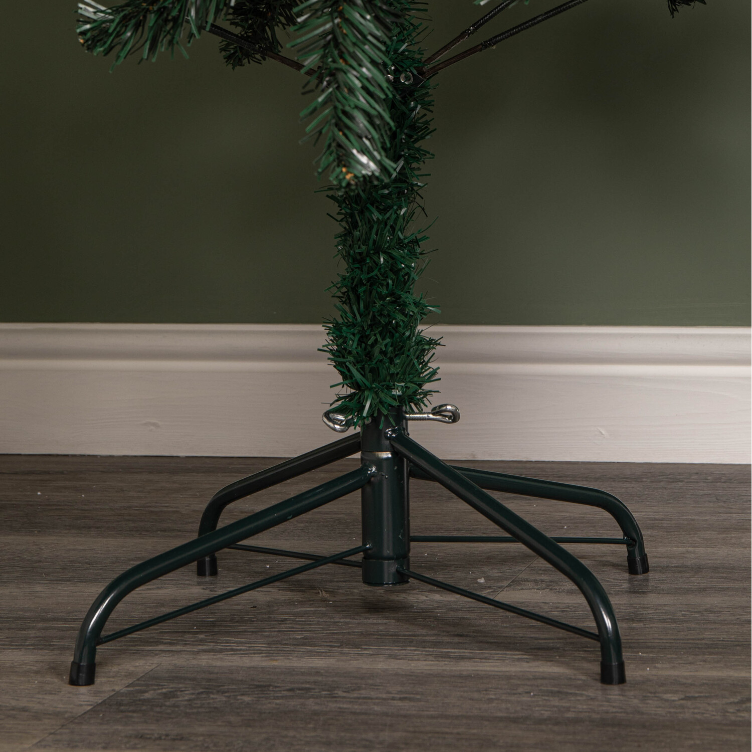 6ft Green Artificial Christmas Tree with 497 Tips