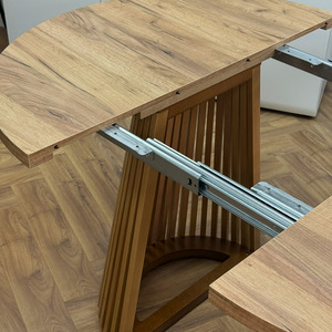Ruston Round Extendable Table with Slats