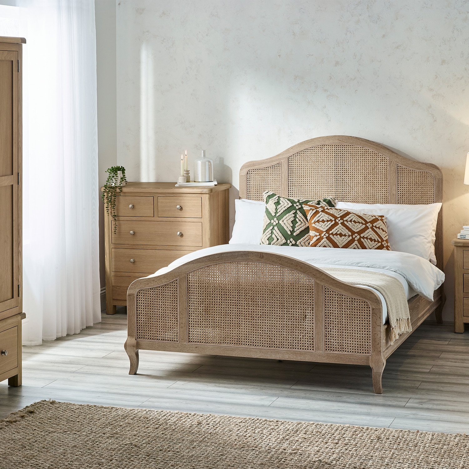 Fleur Rattan Bed