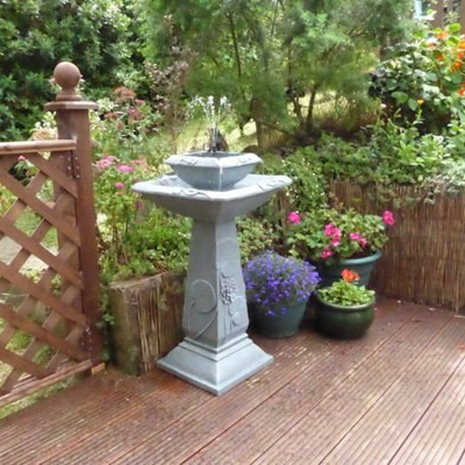 Spring Lily Solar Bird Bath Water Feature with Lights