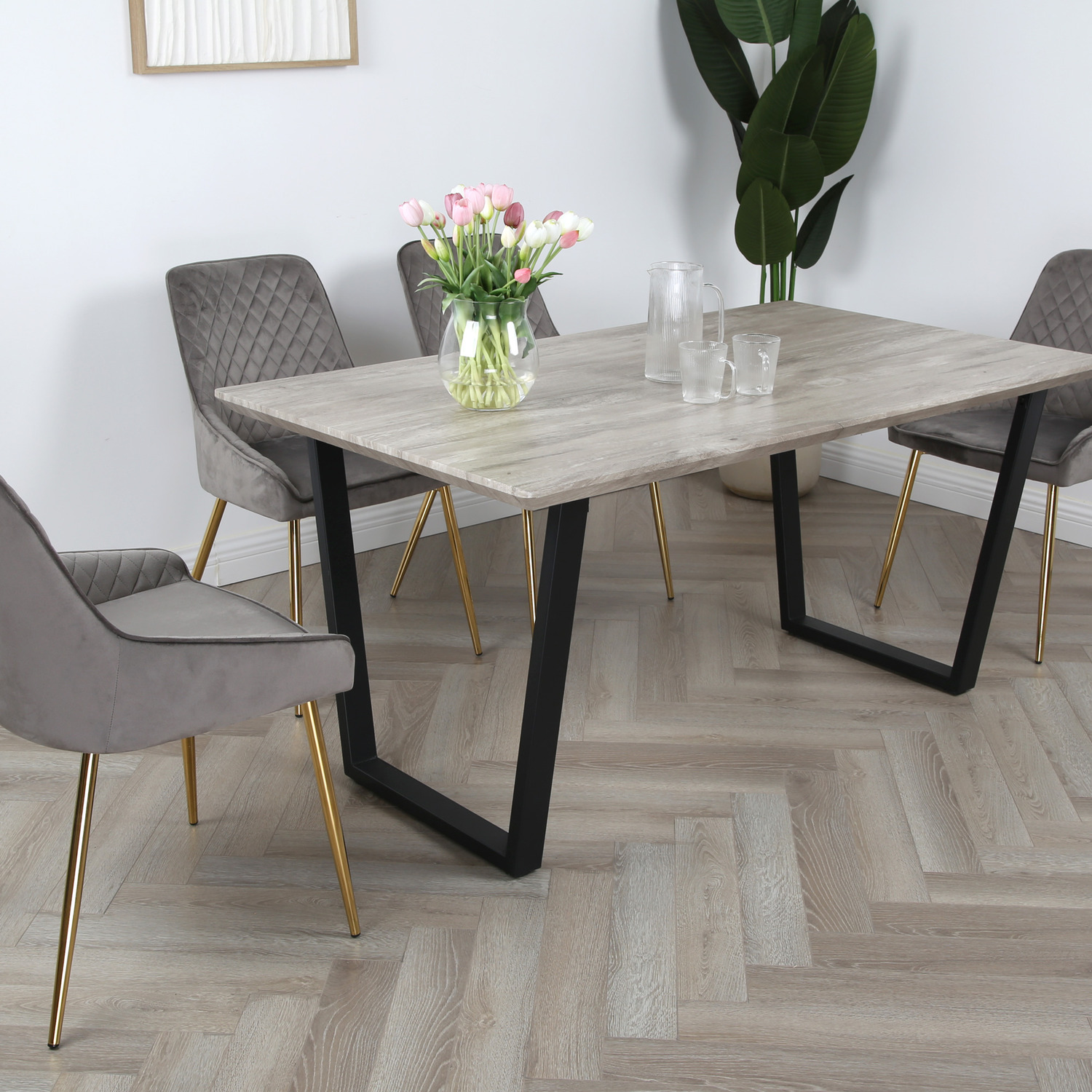 Wood-effect Dining Table Set of 4 Hamilton Velvet Chairs